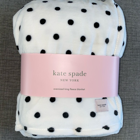 kate spade | Bedding | Kate Spade Oversized Full Queen Fleece Blanket ...